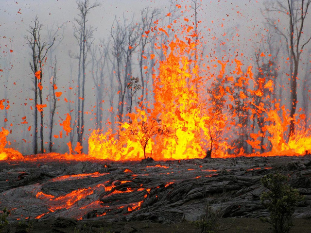 Trekking to See the Lava - Honolulu Civil Beat