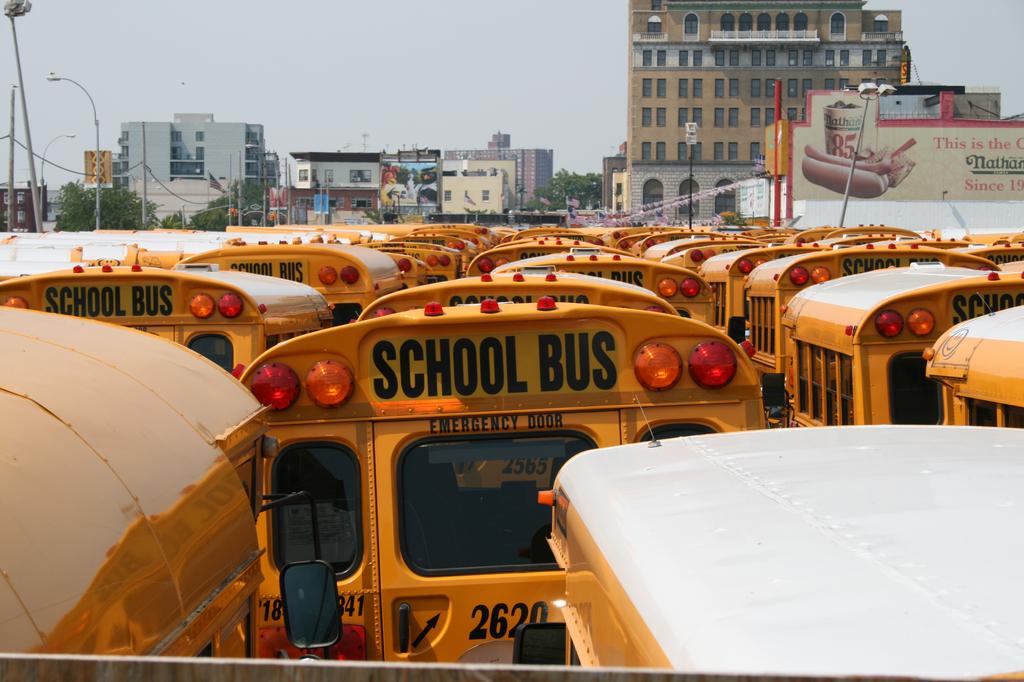 For Hawaii's Students, More Private School Buses - Honolulu Civil Beat