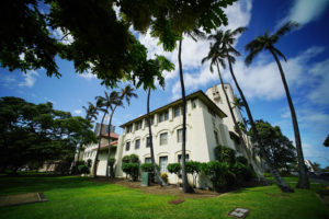 This Run Down Shopping Center In Hawaii Kai Has Neighbors Begging…