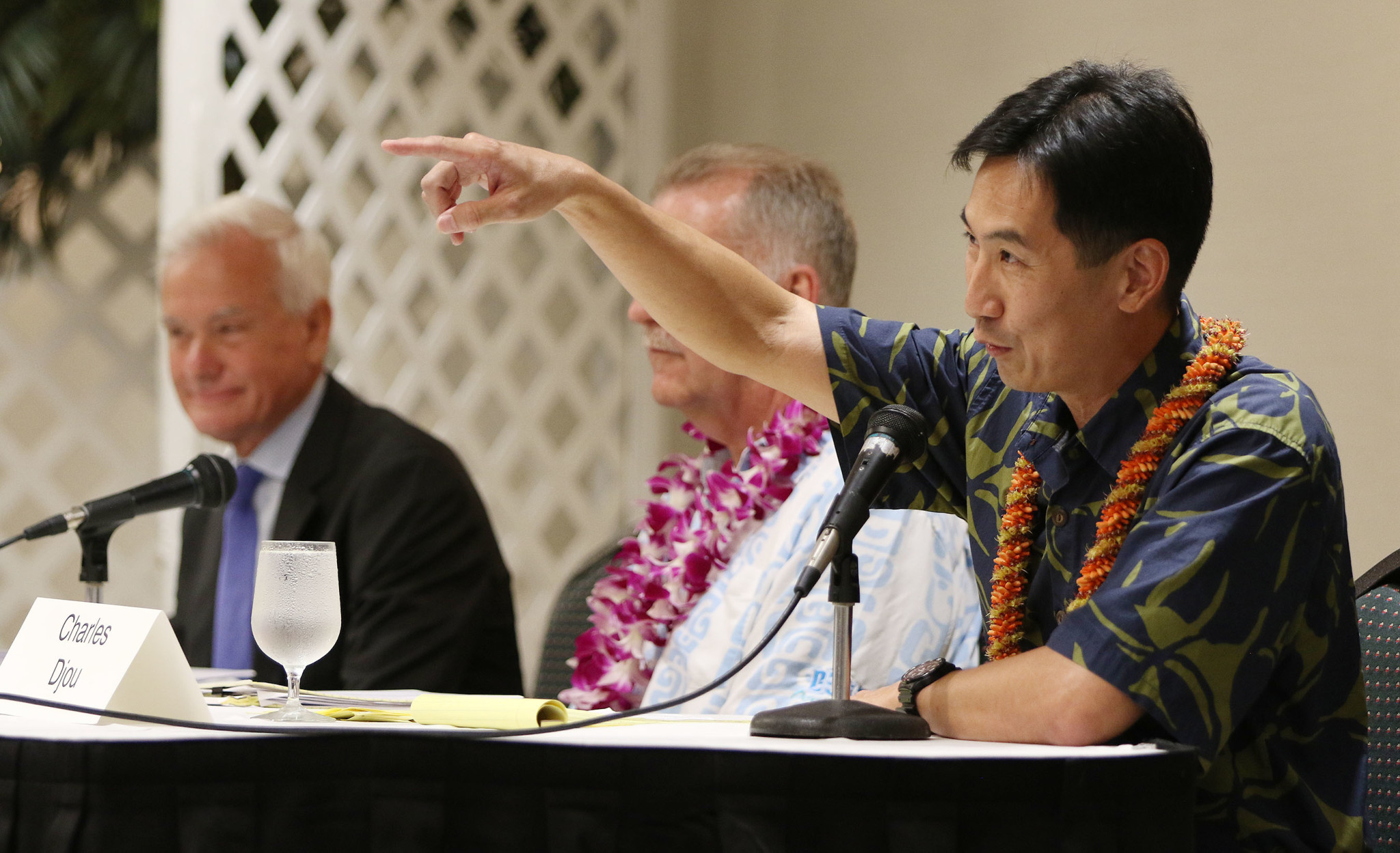 Djou Outraises Caldwell 4-to-1 - Honolulu Civil Beat