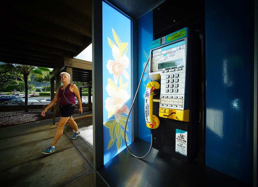 Hawaii Is A Paradise For Pay Phones - Honolulu Civil Beat