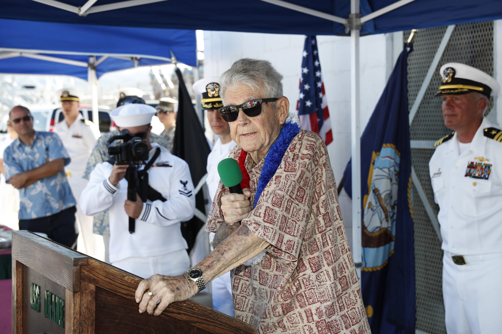 Pearl Harbor Survivor Who Worked To Identify Remains Leaves Hawaii ...