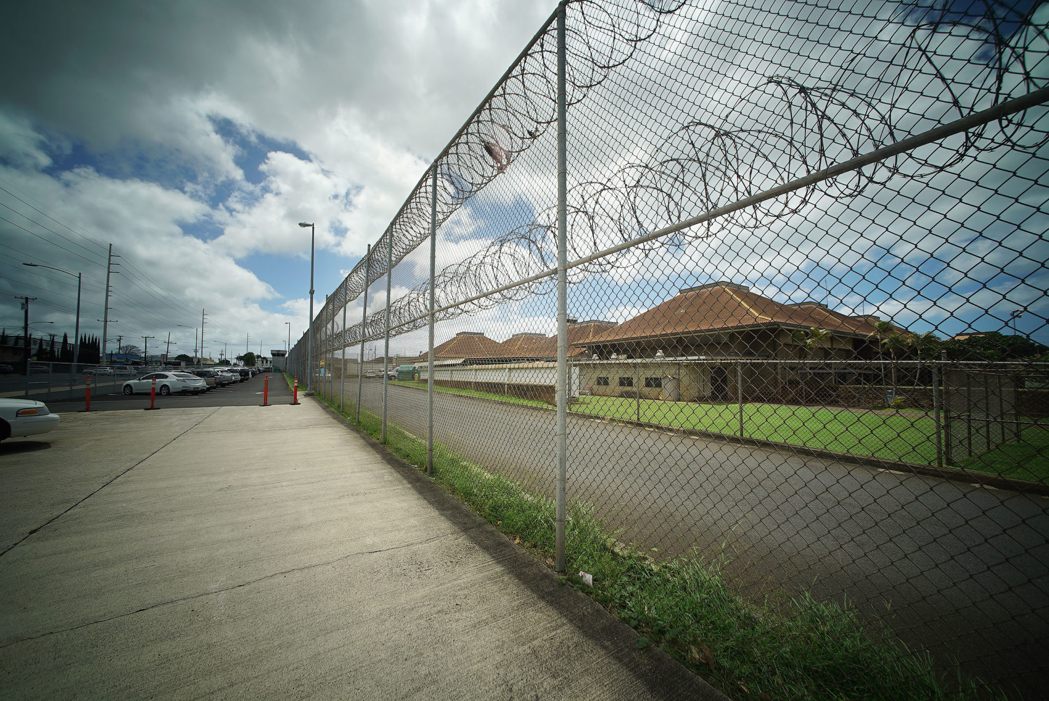 Oahu Jail Guard Charged With Smuggling Drugs Into Jail - Honolulu Civil ...
