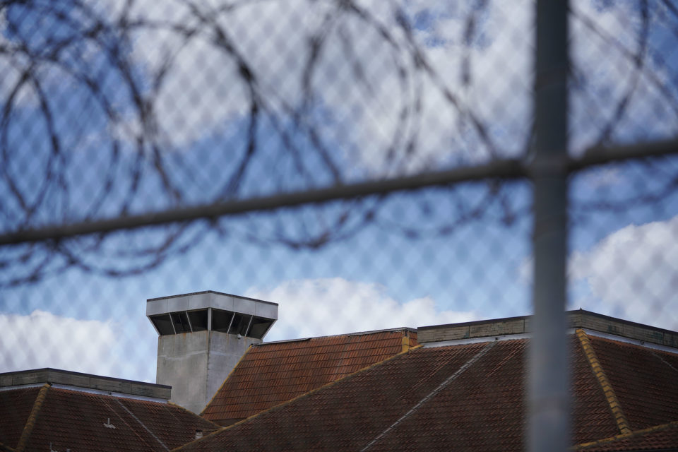 Prosecutors Won't Charge Guard in Fatal OCCC Shooting - Honolulu Civil Beat