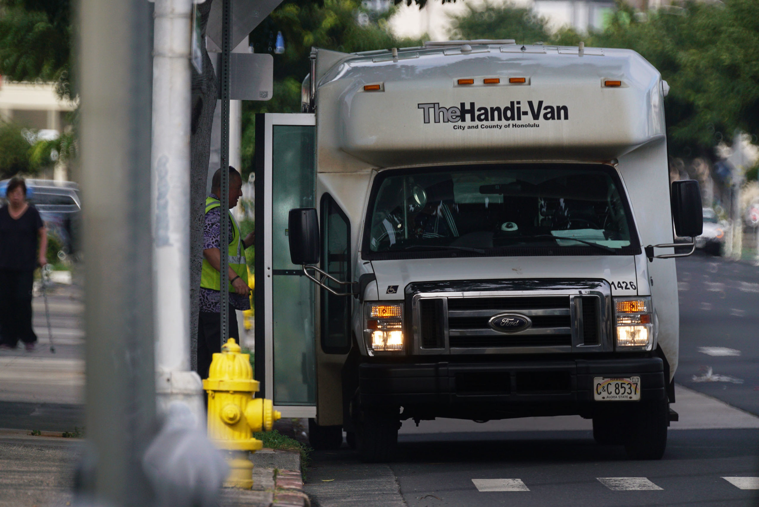 Honolulu Handi-Van Driver Dies Of COVID-19 - Honolulu Civil Beat