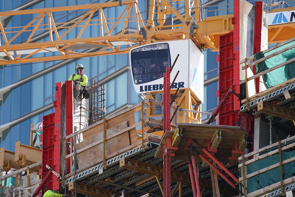 The Construction Industry Is Still Going Strong In Hawaii. It May Get ...