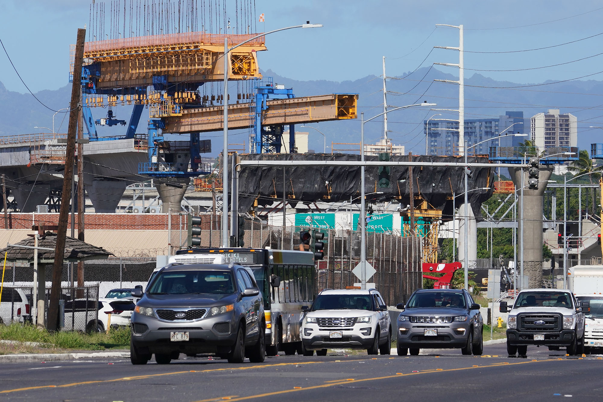 'Nobody Knows What's Going On': Kalihi Is Transforming Despite ...