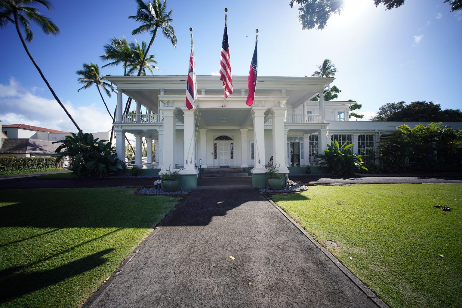 Denby Fawcett: Queen Liliuokalani's Royal Standard Will Be Returned To ...