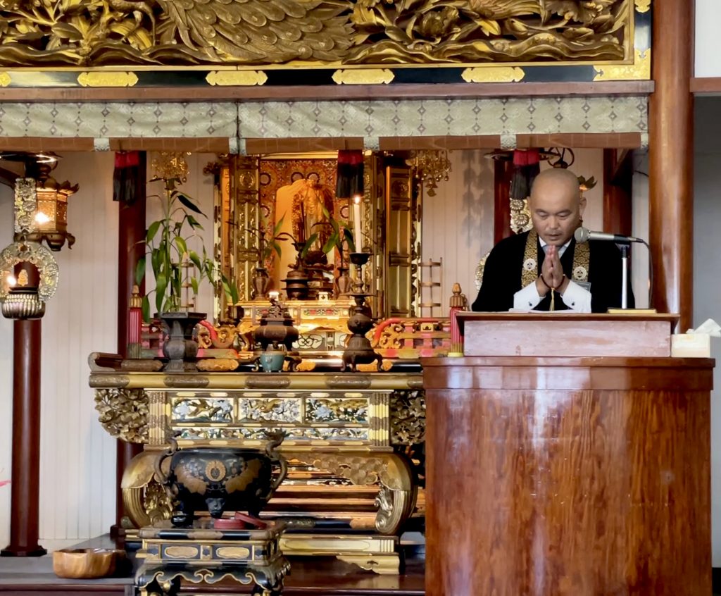 A Buddhist Temple On Lanai Sheds Tradition To Fight Decline - Honolulu ...