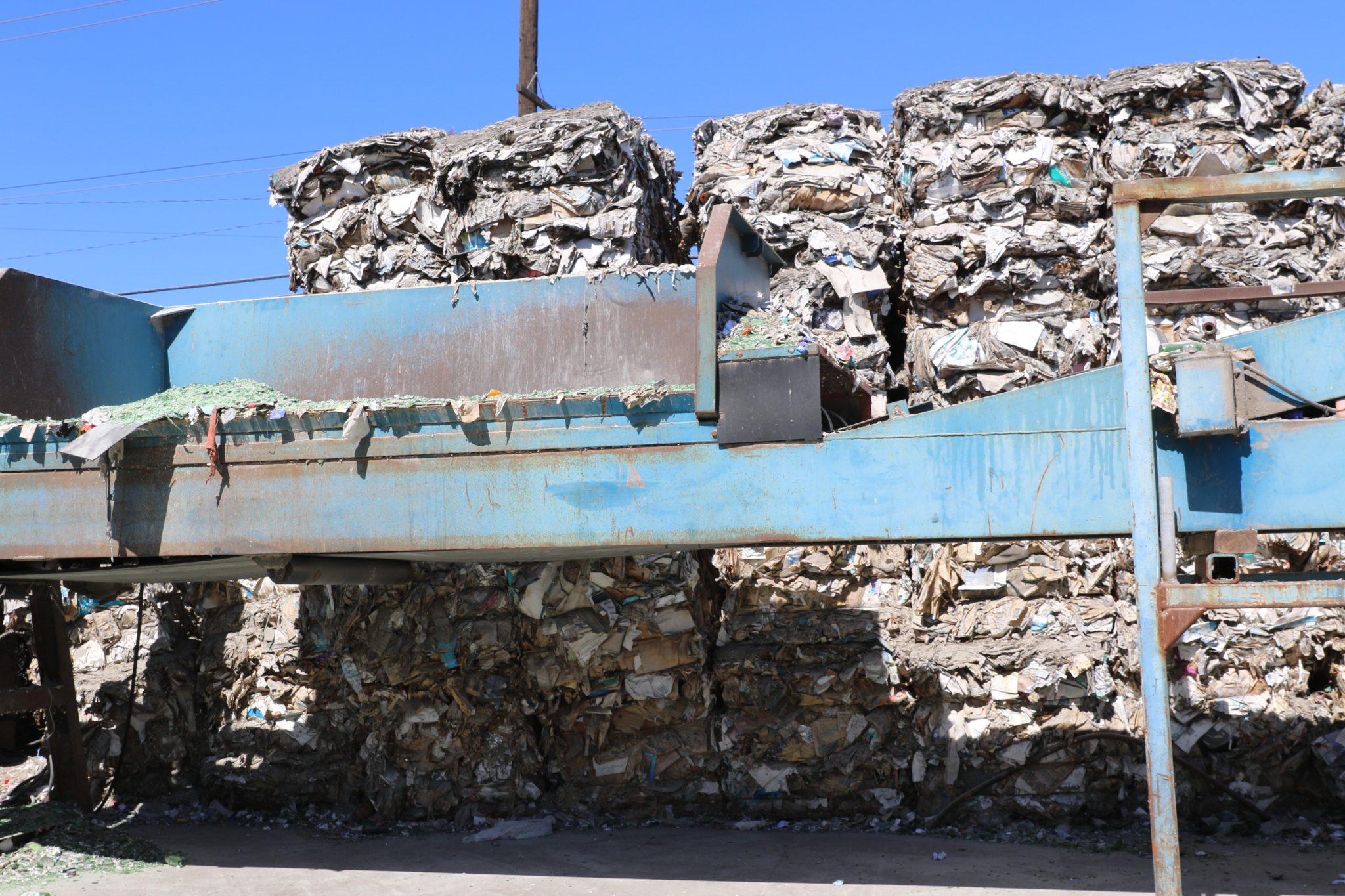 Sorting It Out: Why You Need To Throw Your Trash Into The Right Bins ...