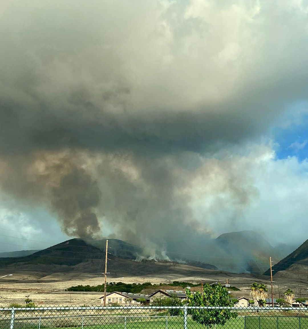 As Brush Fire Spreads, Launiupoko Residents Told To Be Ready To ...