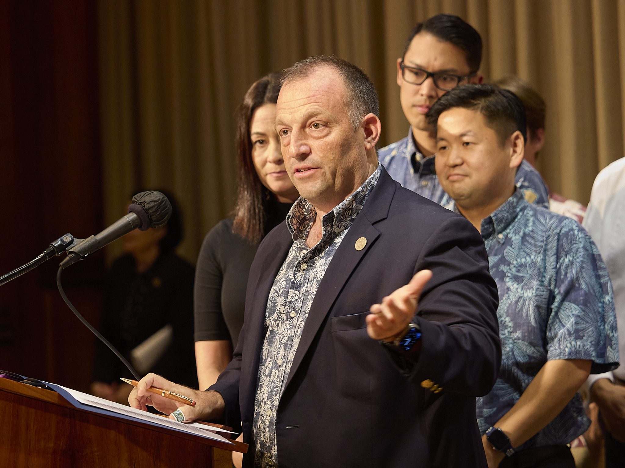 Will Hawaiʻi's Supreme Court Curb Governor's Power To Suspend Laws ...