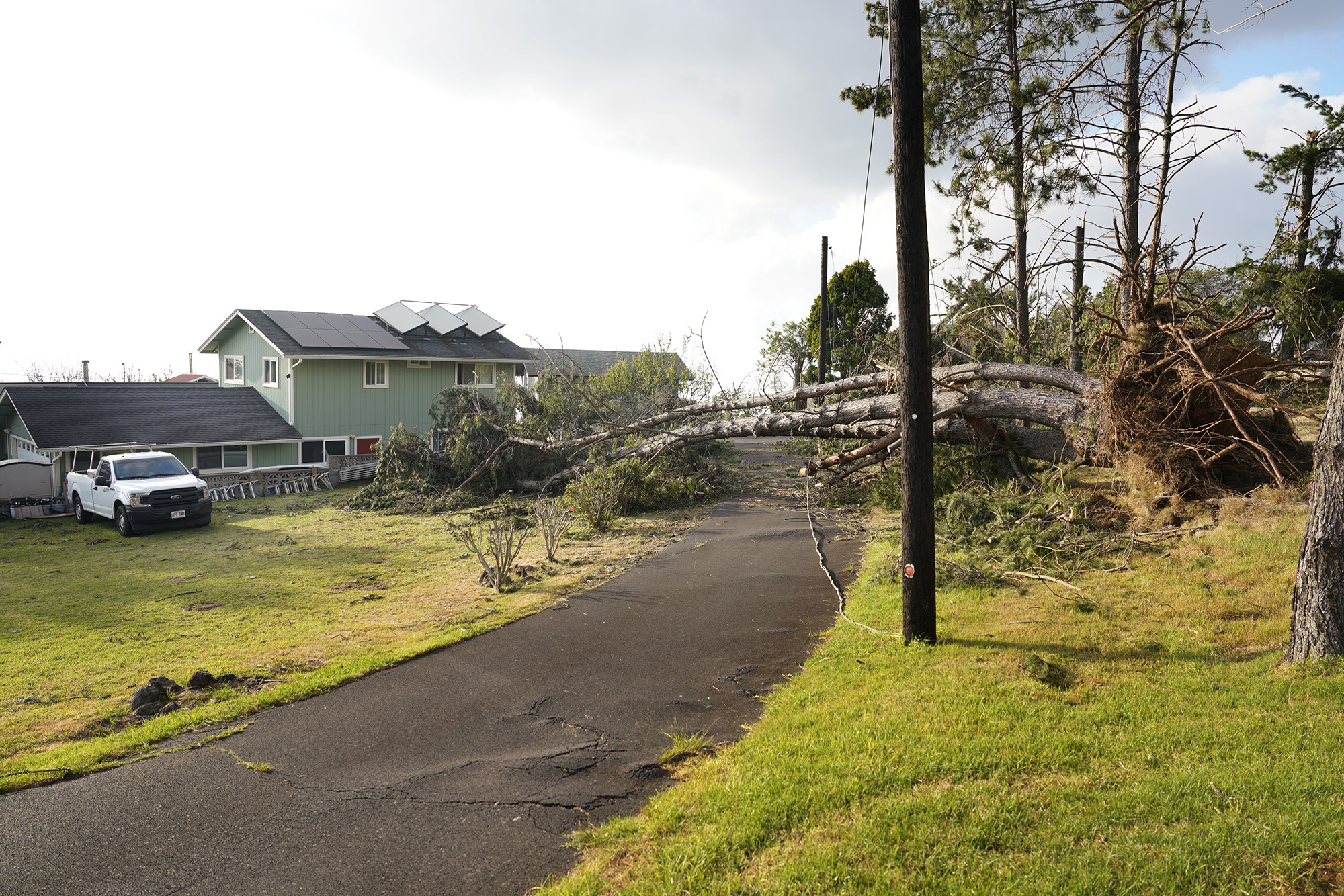 Lahaina Emerges From 'Devastating' Fire As Relief Begins To Arrive ...
