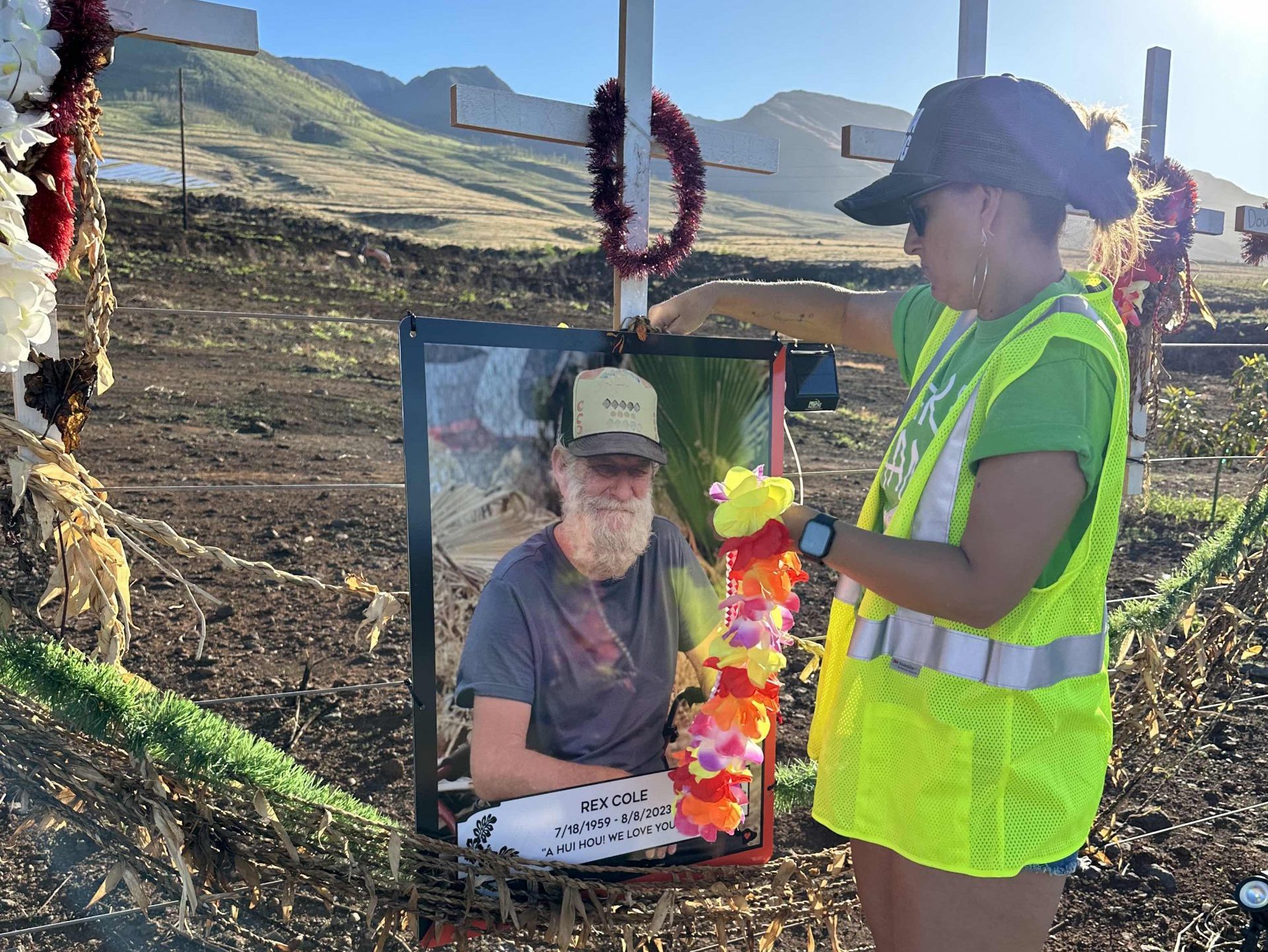 Caring For Lahaina’s Roadside Memorial Is An Act Of Love For Volunteers ...