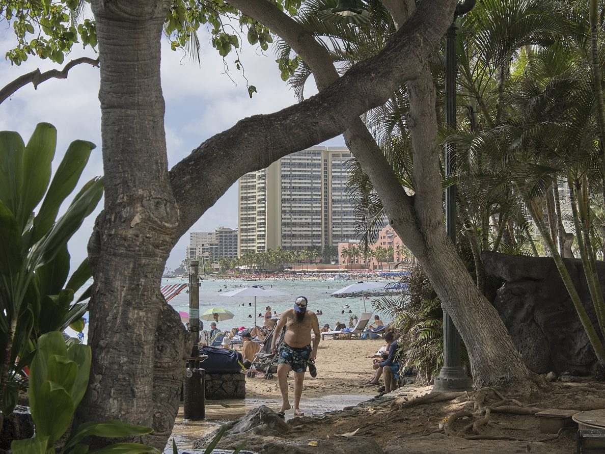 Shootz! Spring Break And Surf Spots, Social Influencers And Hawaii's ...