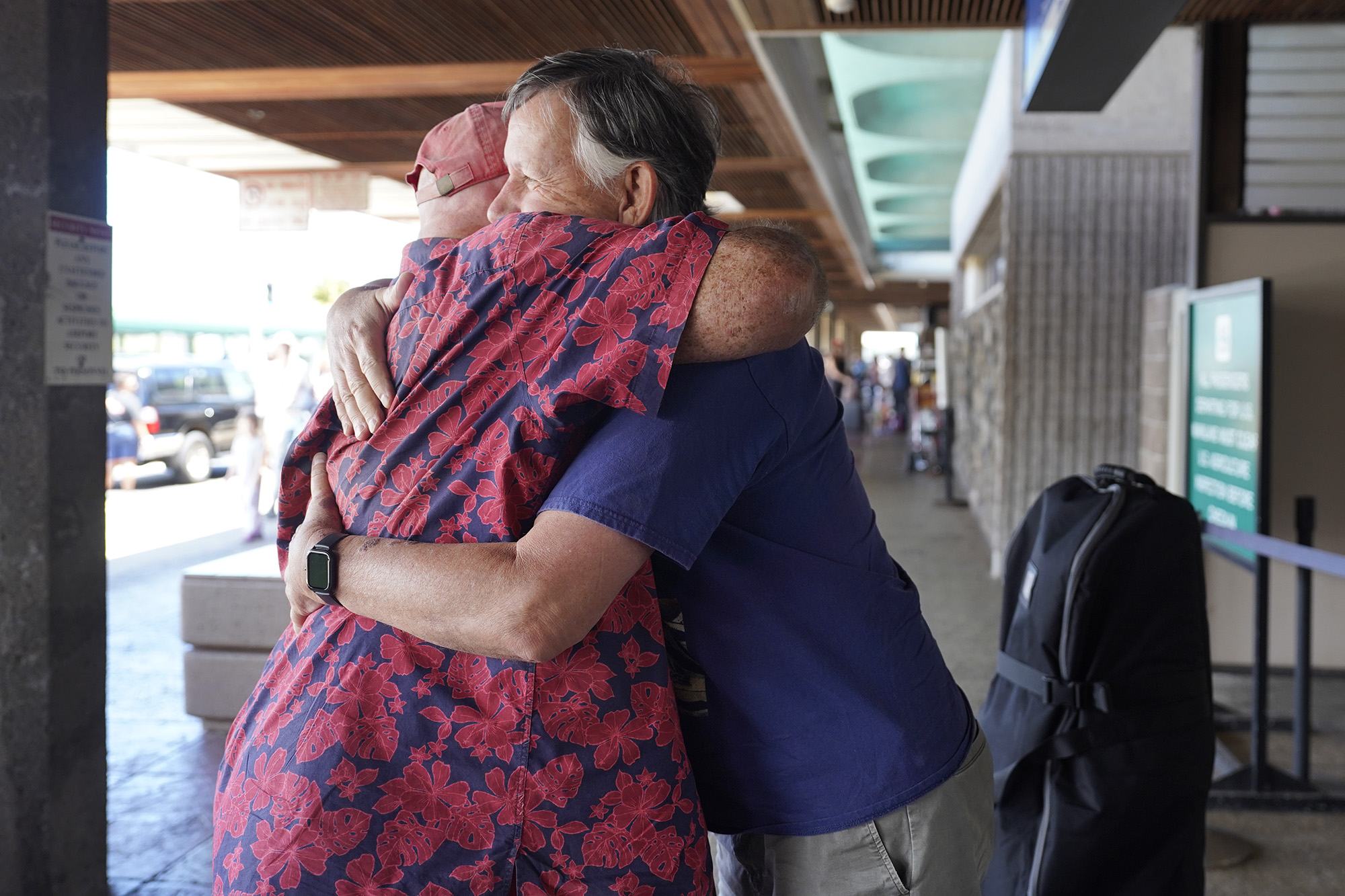Lahaina's Santa Claus Joins The Exodus From Maui - Honolulu Civil Beat