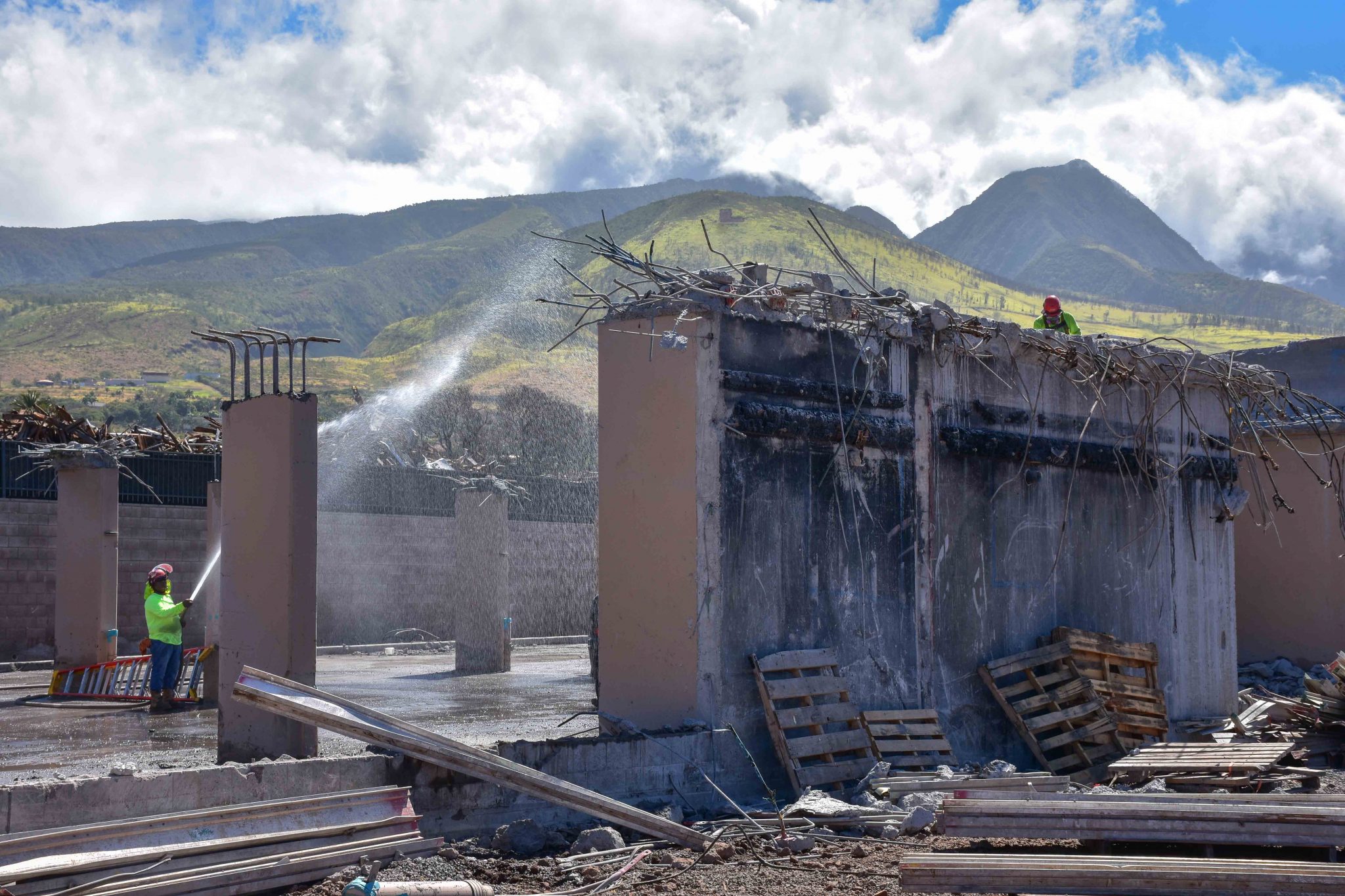 A Low-Income Housing Complex Is Ready To Rebuild After Lahaina Fire. It ...