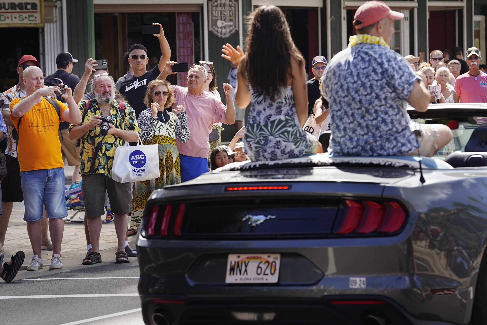 Photo Essay: The Hawaiian Culture On Parade - Honolulu Civil Beat