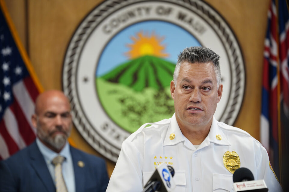 Maui Fire Chief Gives Detailed Defense Of Firefighters Battling Lahaina ...