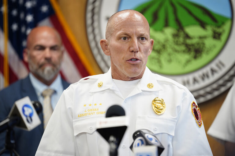 Maui Fire Chief Gives Detailed Defense Of Firefighters Battling Lahaina ...