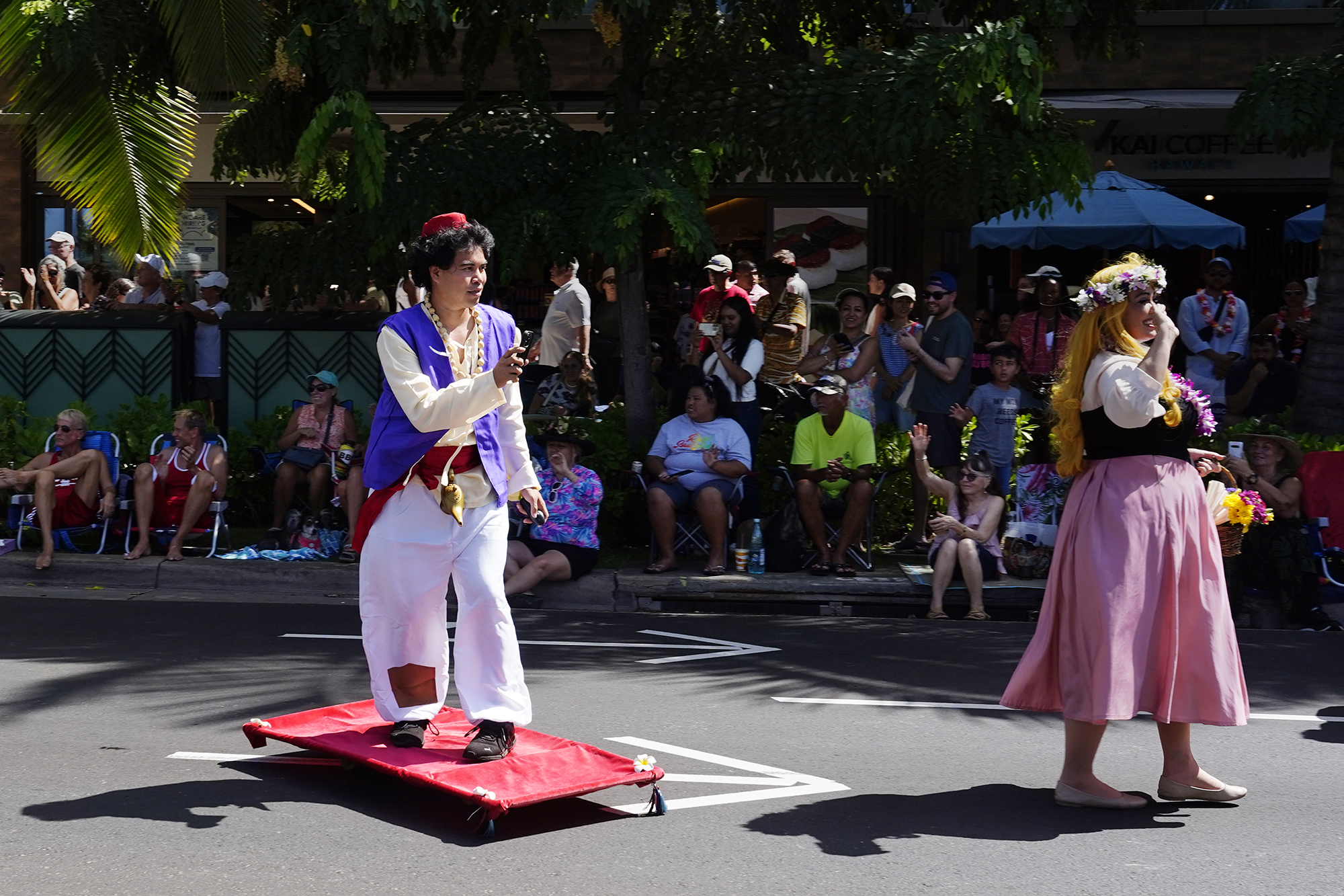 Shootz! A Comet, An Eclipse And Plenty Of Earthbound Scenes - Honolulu ...