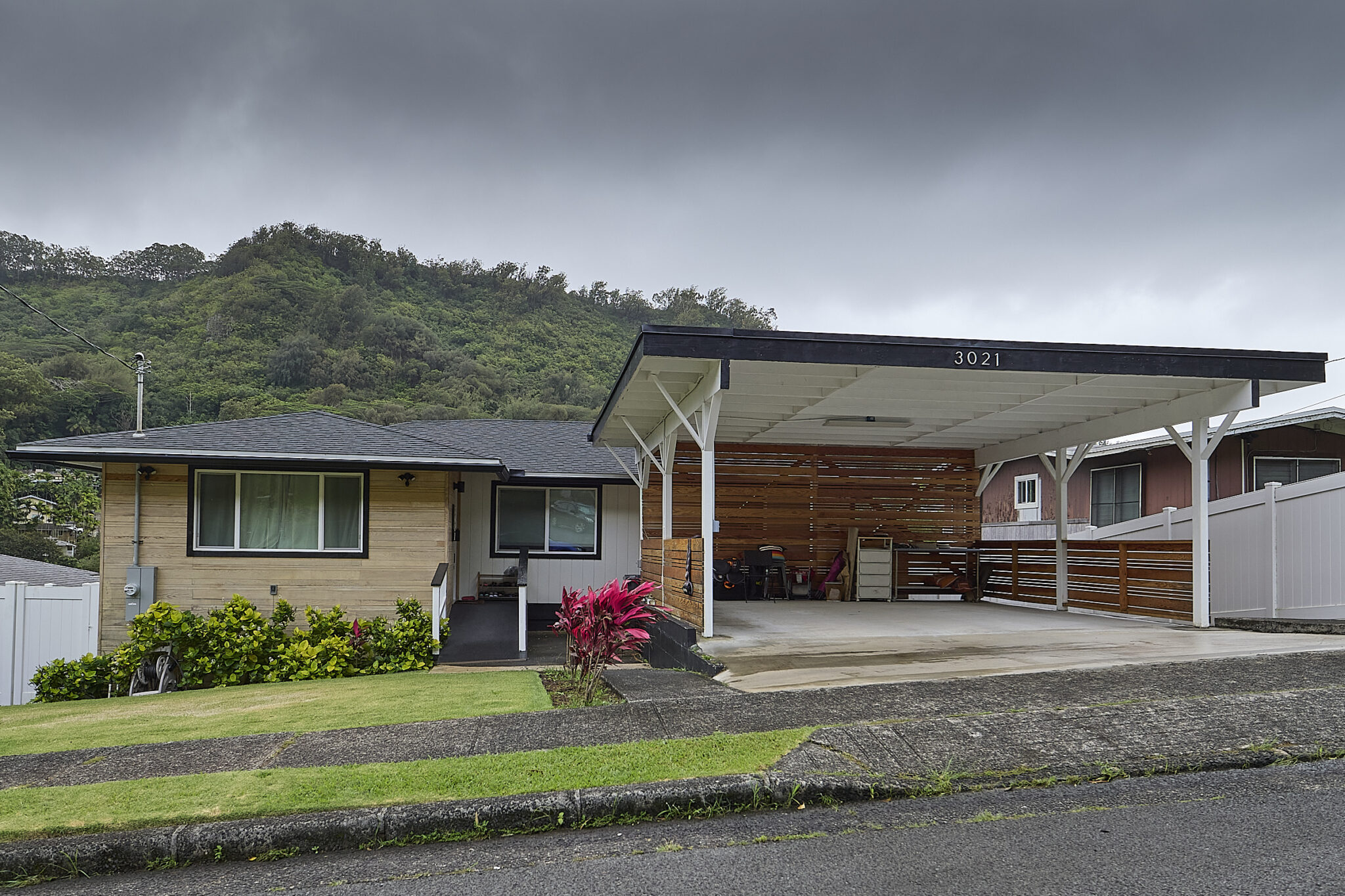 'Renovation Aloha' Home Flippers Hit With Flurry Of Building Violations ...