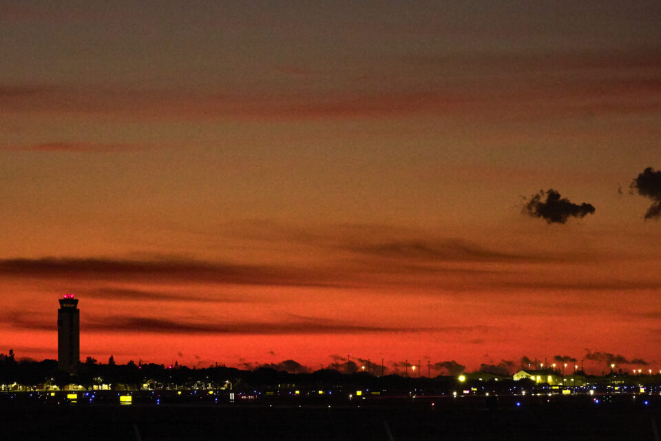 Shootz! Shaka Santa And Tutu Mele Show Up Early For The City Lights ...