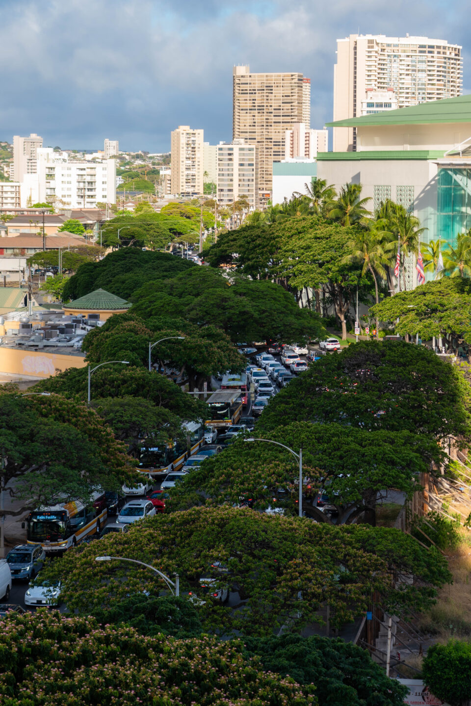 Traffic Tsunami During Evacuation Offers Lessons For Future - Honolulu ...