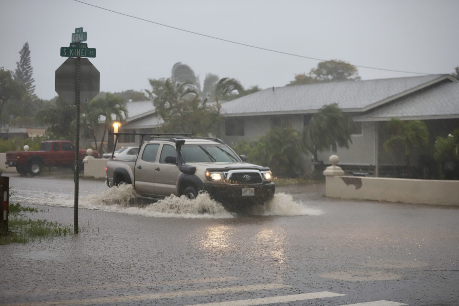 See: Maui Evacuation Order Map, Zones, Shelters Amid Storm - Honolulu ...
